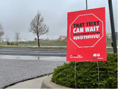 That Text Can Wait poster — Colorado Department of Transportation